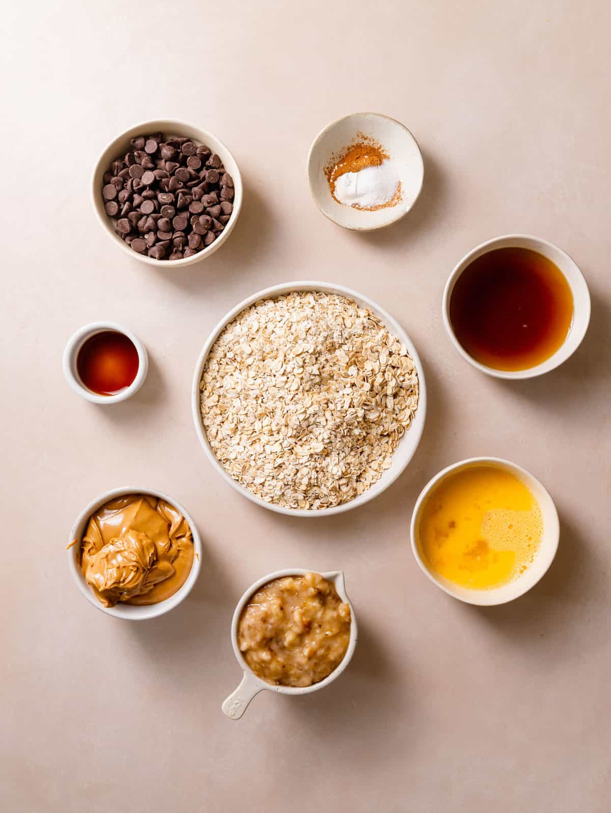 One Bowl Peanut Butter Banana Oatmeal Bars - All the Healthy Things